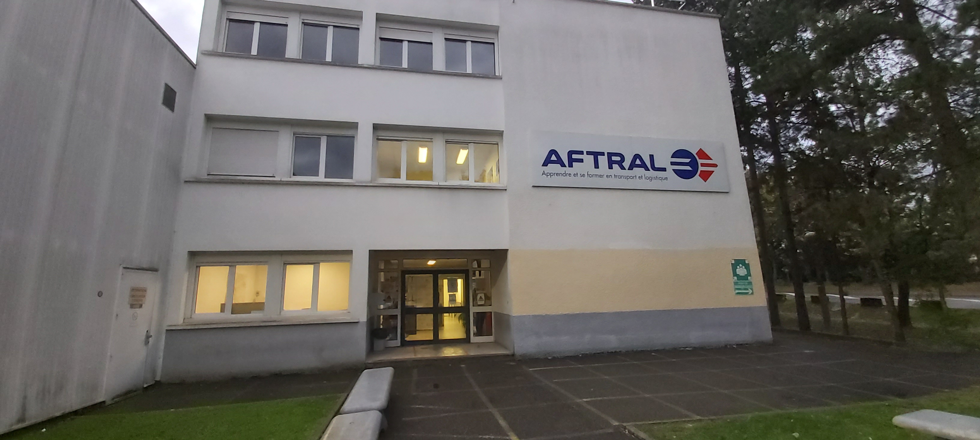 ISTELI Noisiel - Institut Supérieur du Transport Et de la Logistique ...