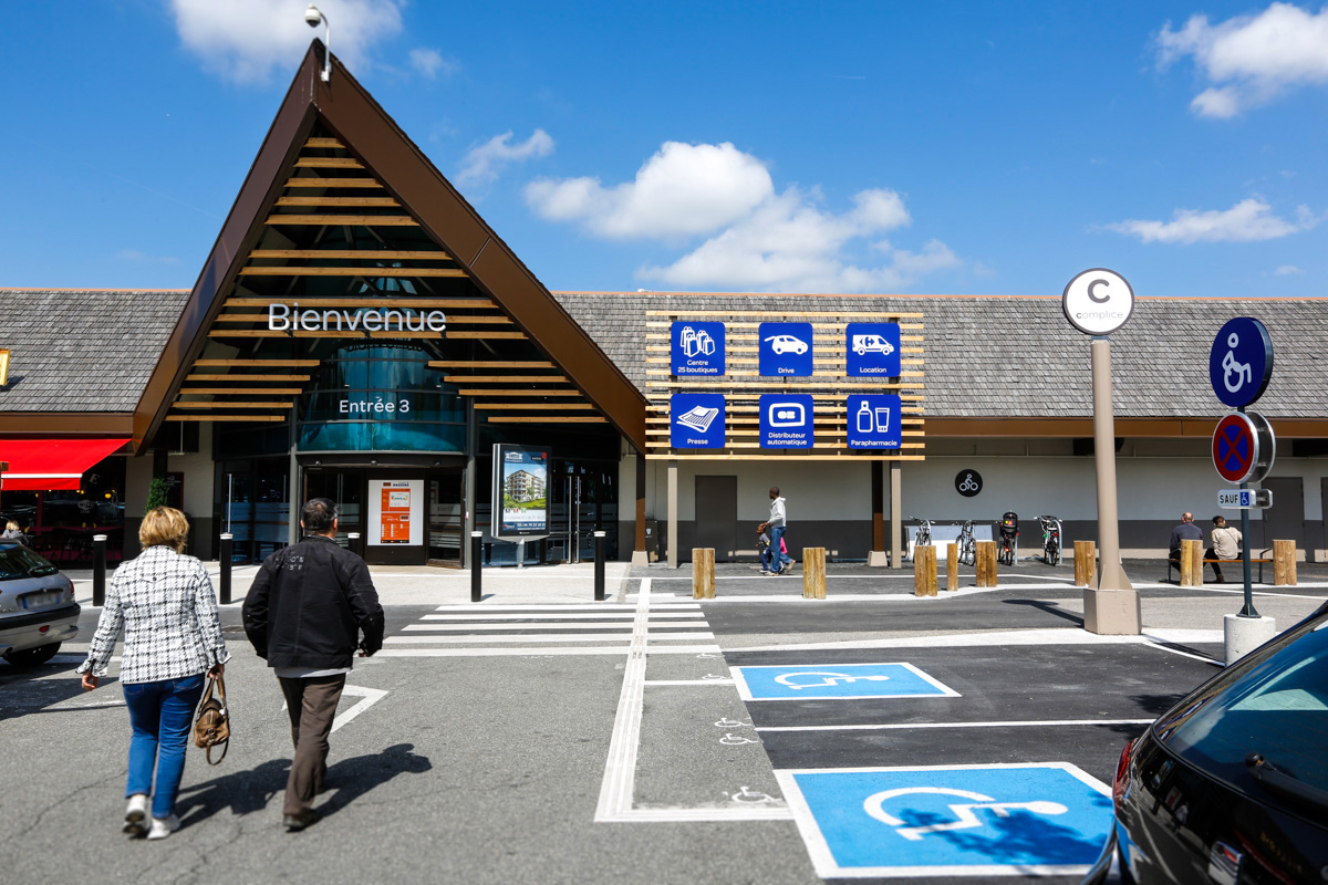 Carrefour Chamb ry Bassens Supermarch Hypermarch 21 Rue Centrale Carrefour Chamb ry Bassens Supermarch Hypermarch 21 Rue Centrale